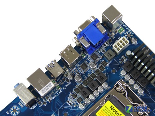 霸气四视频输出 技嘉实用Z77新品图赏_技嘉 GA-Z77-HD4_主板评测-中关村在线