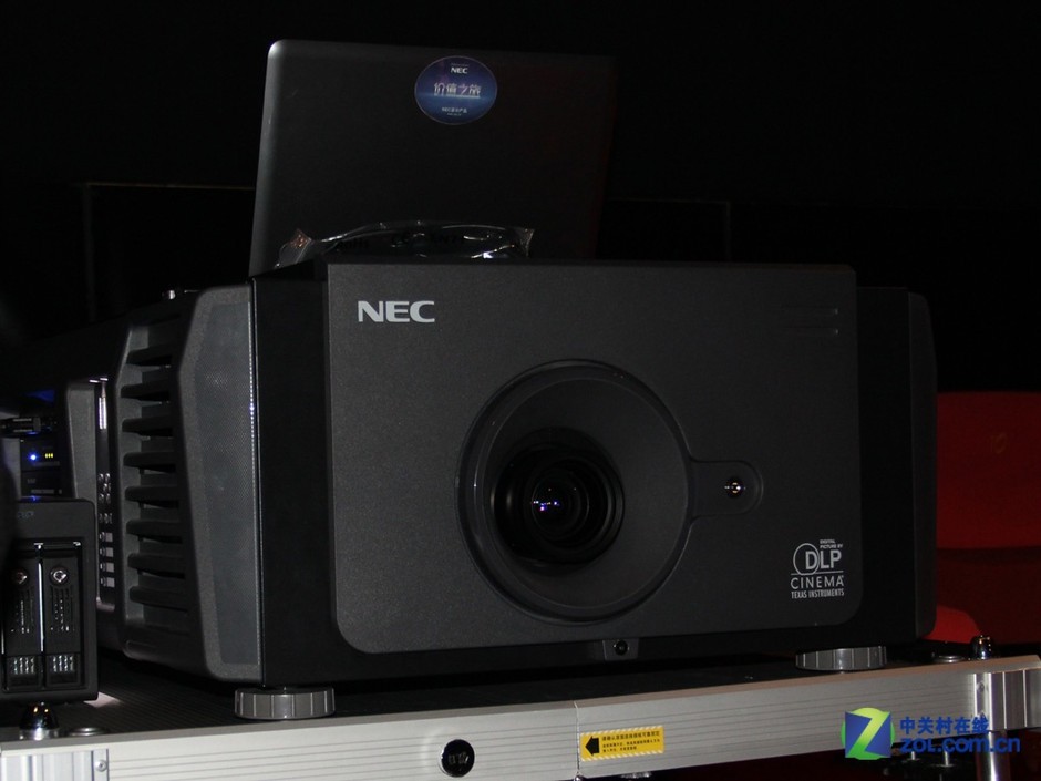 最小最轻 NEC NC900C-A+影院工程登场-第4页-投影机-ZOL中关村在线
