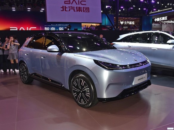 ARCFOX极狐 极狐T1 2025款 基本型报价_参数_图片_点评_ARCFOX极狐汽车-ZOL中关村在线