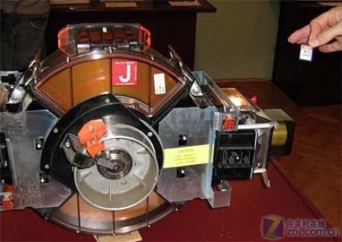 IBM 3340：现代硬盘的祖先_企业存储新闻产业-中关村在线