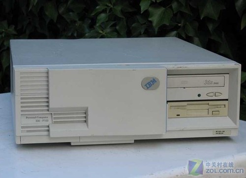 PC 300：首台配置USB接口的IBM主机_服务器产业-中关村在线